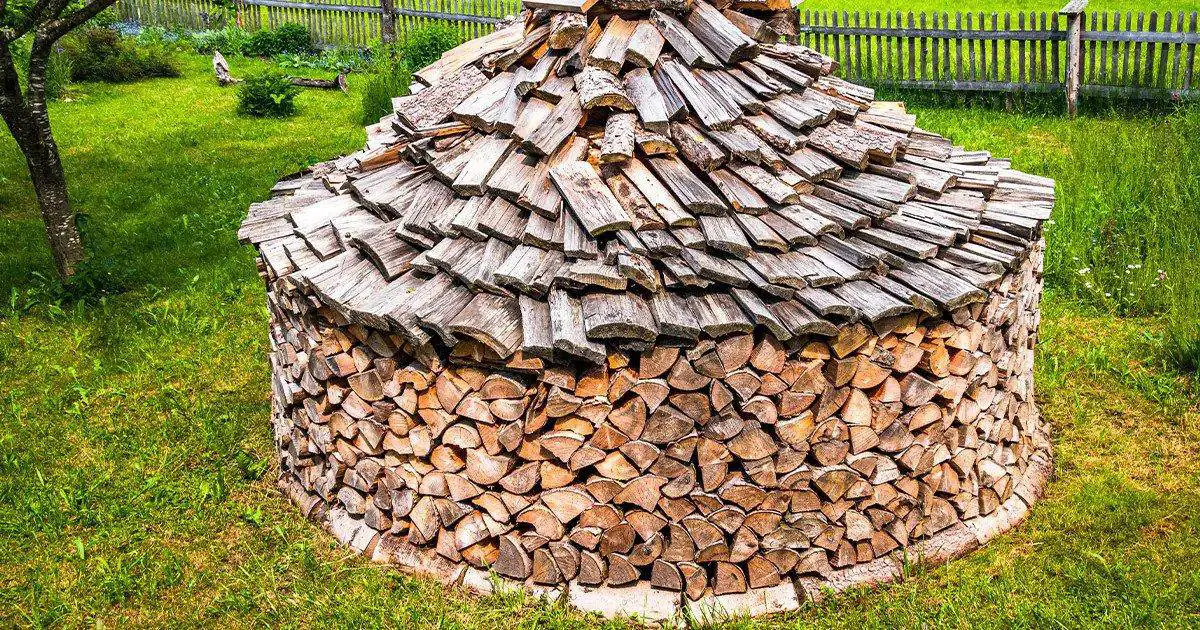 How To Stack Firewood? And Which Is The Best Method? How To Stack Firewood? And Which Is The Best Method?